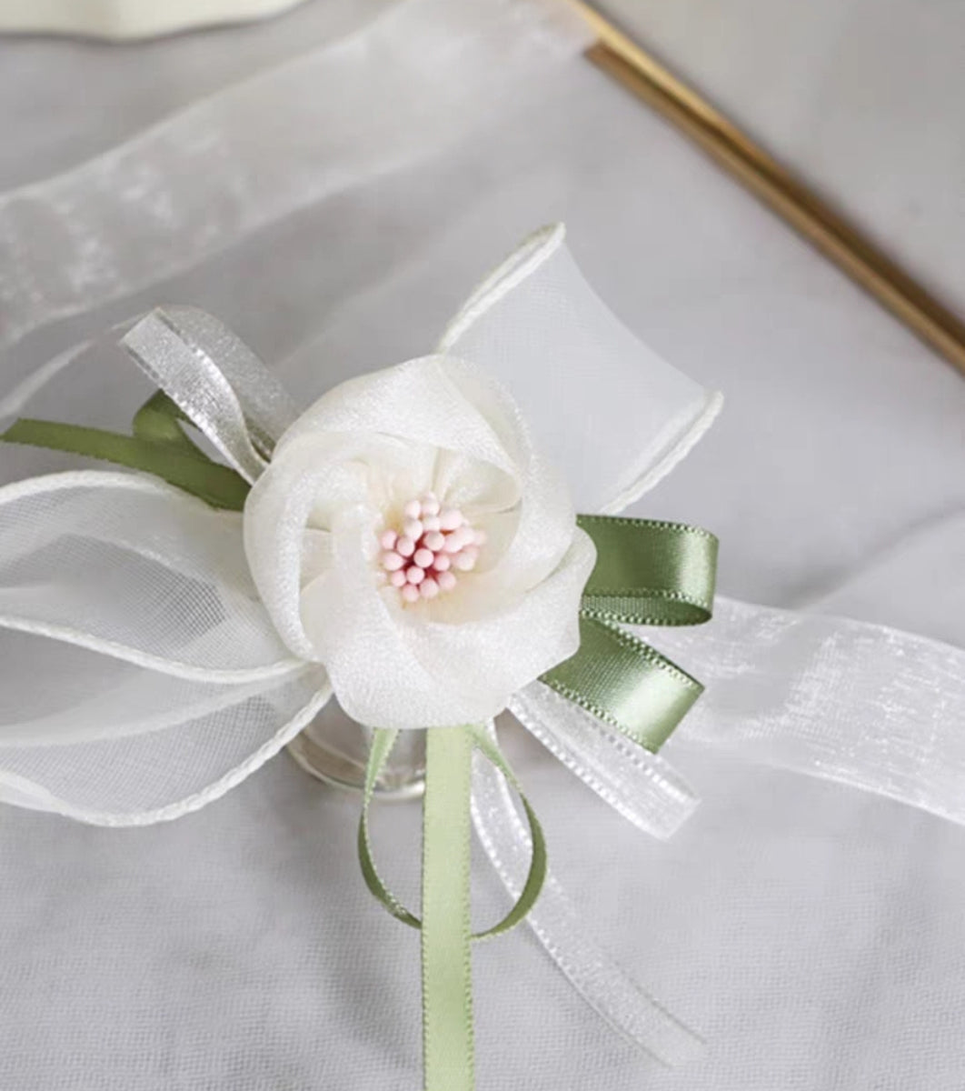 Wedding Bridal Corsage (Various Colours) – WeddingConfetti