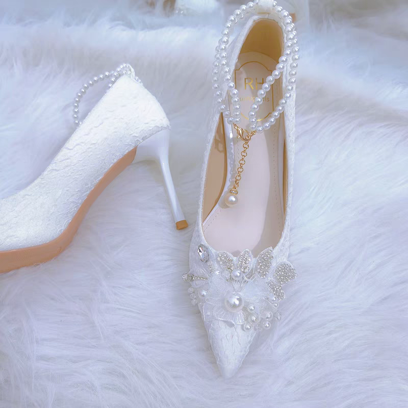 The Rhonda White Bridal Heels – WeddingConfetti